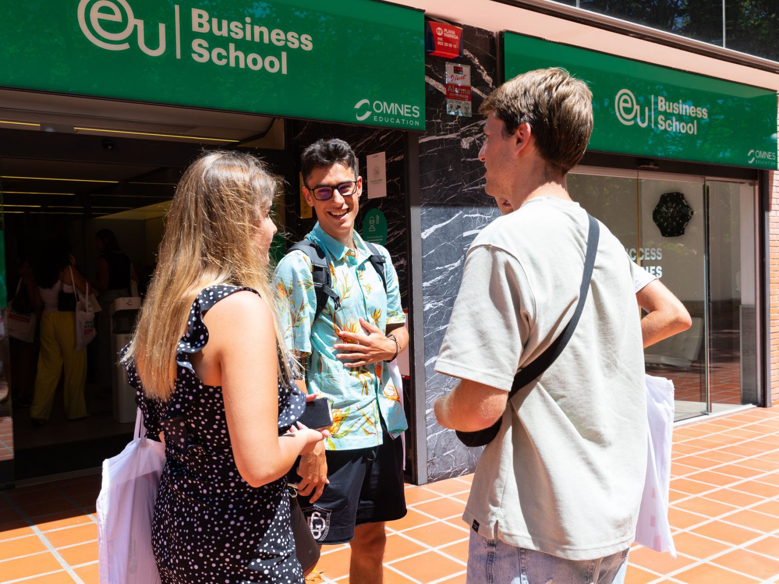 Beyond the Classroom: How Student Clubs and Societies Shape Your ...